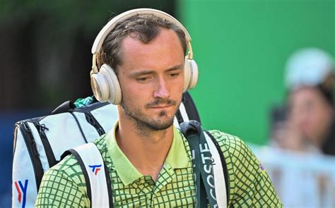 « Personne Ne Sait Quand Nous Pourrons Voler à Nouveau Le Tennisman Daniil Medvedev Bloqué à