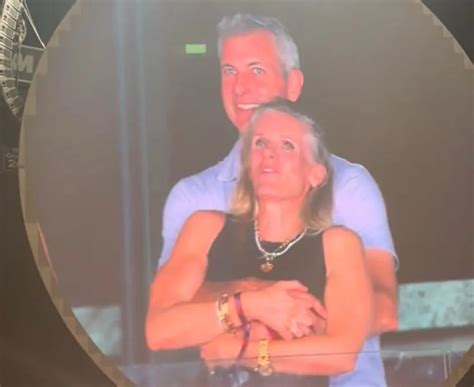 Coldplays Kiss Cam Exposes Astronomers Ceo Andy Byron Alleged Affair