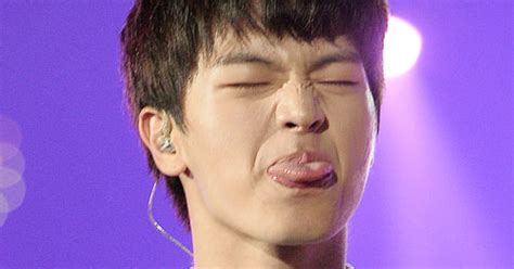 [포토]육성재 귀여운 표정으로