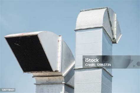 쇼핑몰 공기 환기 장비 및 흐르는 시스템의 지붕을 통해 공기 환기 연기 배기 가스에 대한 덕트 블로어 소모항공 흡입 가정 생활에