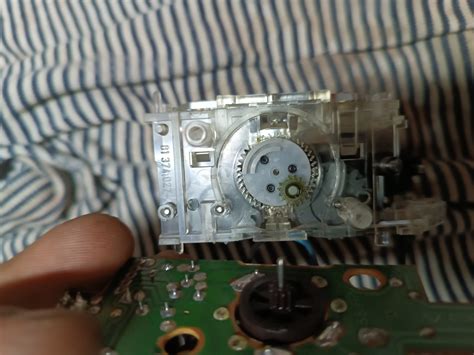 Шестеренка спидометра — Audi 100 C3 1 8 л 1989 года поломка Drive2