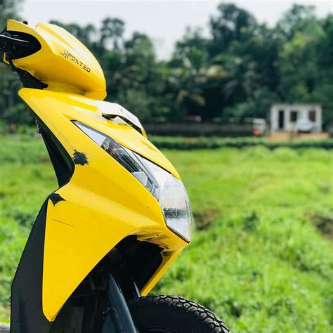 Download Bumblebee Yellow Dio Bike Wallpaper