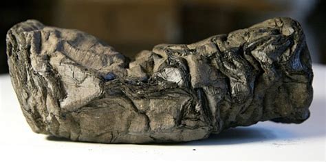 고대 두루마리 해독하면 상금 25만 달러를 테크레시피