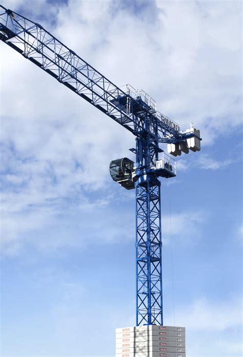 Lrh174 Luffing Hydraulic Crane Protenders