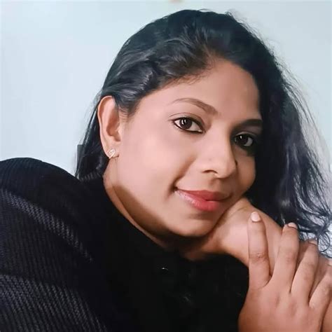 Dhanya Ajeesh Srishtisignaturebydhanya • Threads Say More