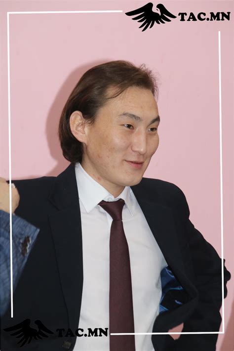 Монголын уран зохиолын шинэ салхи Тө Бямбасүрэн ТАС МН