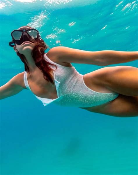 Fotografía Submarina Poses De Mujeres Para Fotografía Mujeres Atletas