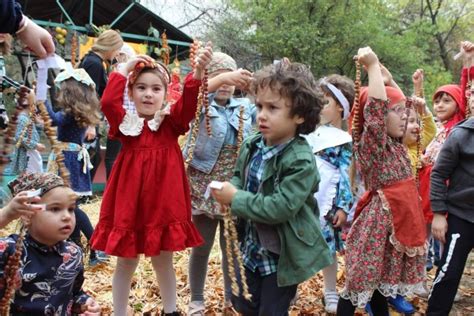 ფერადი ზეიმი საბავშვო ბაღში Skolamdelebi Ge