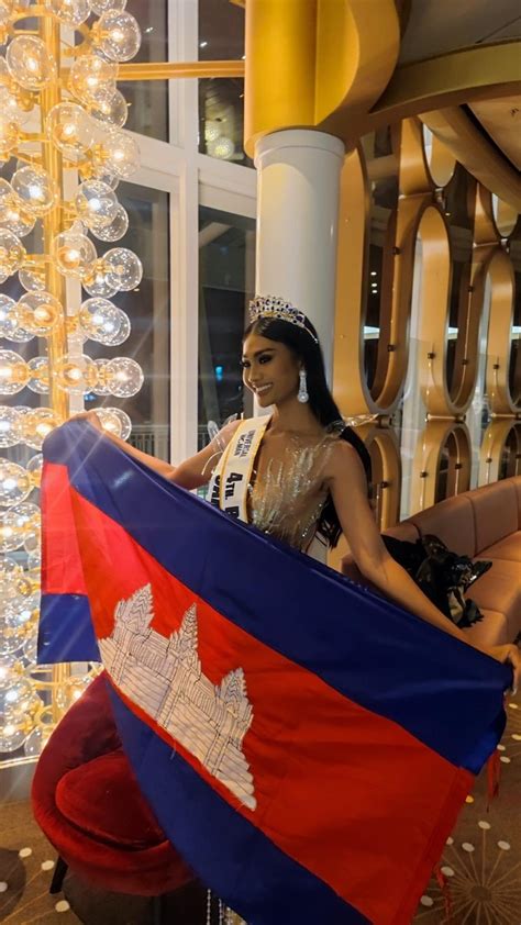 អបអរសាទរ ប្រាសាទ ដាវីន ឈ្នះមកុដលំដាប់រងទី៤ លើឆាកអន្តរជាតិ Universal Woman Khmerload Cambodia