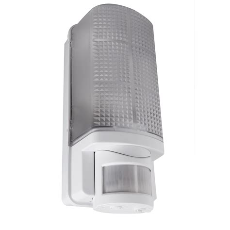 Robus Whitestar Led Bulkhead With Pir Xpress Electrical