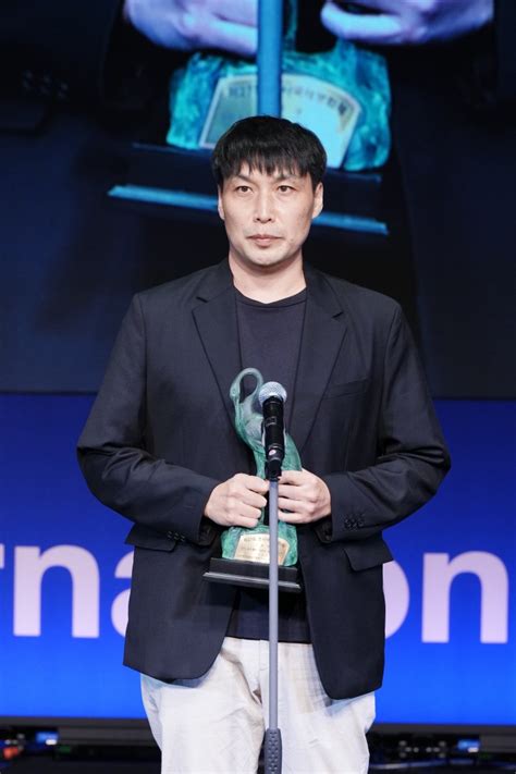 Yoon Hong Gi Picture 윤홍기 Hancinema
