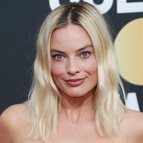 Margot Robbies Hair Evolution From Brunette To ‘barbie Blo