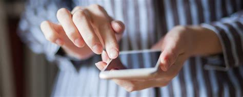 How To Move Delete Mark Multiple Emails At A Time On The IPhone