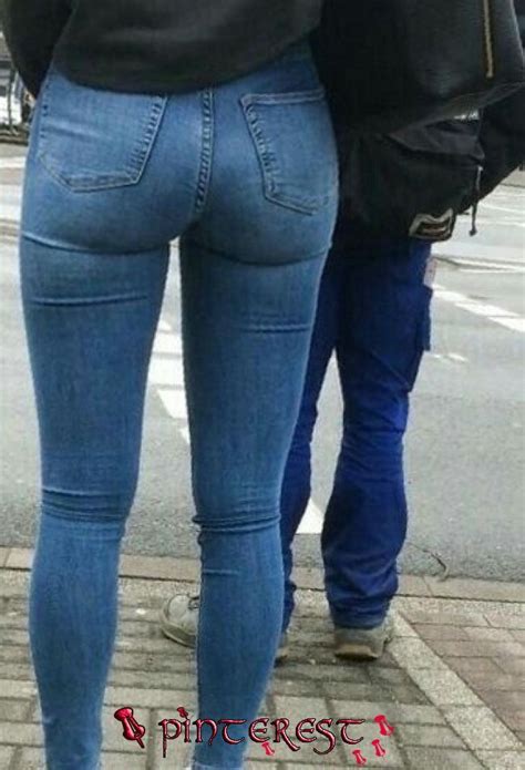 Красивых девушек трахают в попку фото