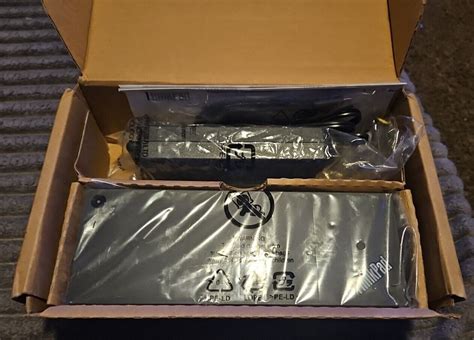 Used Lenovo ThinkPad Thunderbolt Workstation Dock Gen W AN US NEW UBB Threads