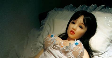 Inventor Patents Sex Robot Design That Uses Mens Grunts And Groans To Tailor Its Rhythms