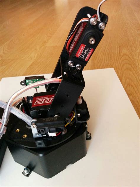 Remote Controlled Smart Robotic Arm 6 Steps Instructables