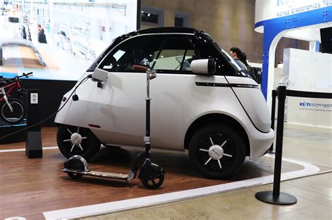 사고나면 큰일 날 듯하지만 실용성 좋은 소형 전기차들