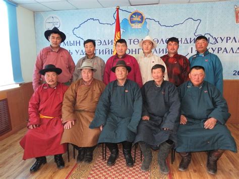 Сумын ИТХ д сонгогдсон эрэгтэй Төлөөлөгчид