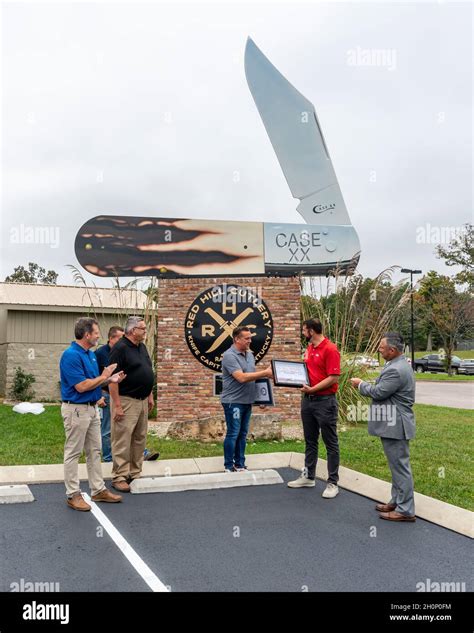 Radcliff Ky Usa October 13 2021 A Representative From Case Knives