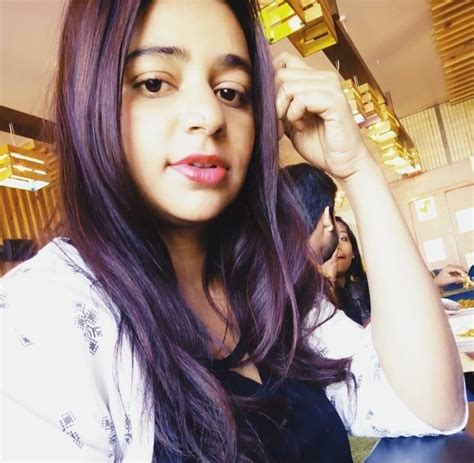 Bhawna Singh Image Desi Comments