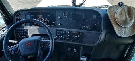 A Fleet Spec 389 Dash A Massive Mistake On The Bosss Part Rtruckers