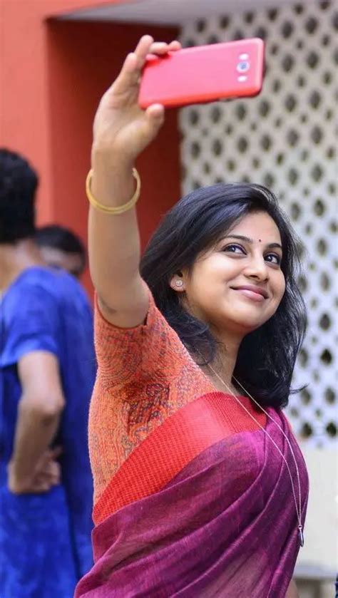 Sweaty Pit 😋 Scrolller