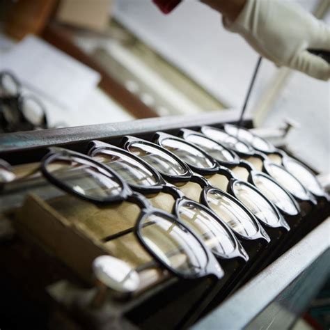 How Eyeglasses Are Made The Manufacturing Process Of Prescription Lenses