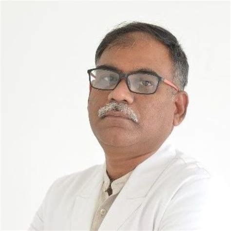 Dr Vivek Singh Best Respiratory And Sleep Medicine In Delhi India