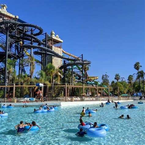 Six Flags Magic Mountain And Hurricane Harbor Santa Clarita Ca