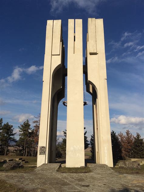 ცხრა ძმა ხერხეულიძის მონუმენტი თეთრი წყაროს რაიონი • About Ge