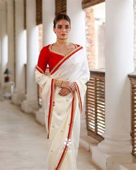 Gorgeous Bengali Bridal Saree Designs For That Quintessential Look
