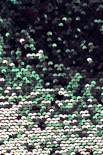 금속 반짝이는 장식 조각 배경 패션 드레스의 라운드 스 팽 글 0명에 대한 스톡 사진 및 기타 이미지 0명 금속 금속의 Istock