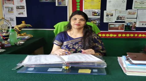 State Teacher Award 2021 नामी गिरामी प्ले स्कूल को आइना दिखता है मेरठ की पुष्पा यादव का