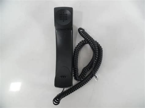 Polycom Vvx 310 Gigabit Ip Display Speakerphone With 6 Lines Max