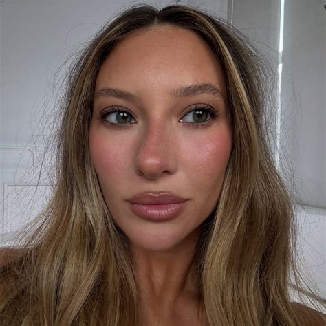 Master The Shadow Blushing Technique For A Natural Flush