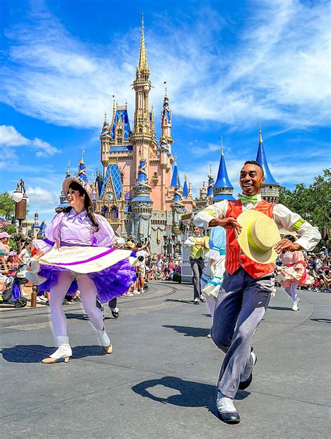 Photos And Videos The Exclusive Parade You Can See This Weekend Only In