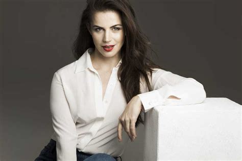 Hot Elise Schaap Photos Thblog