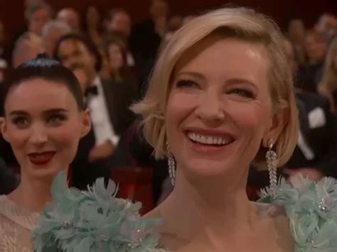 奥斯卡黑人主持克里斯洛克开场就拿种族歧视开刷