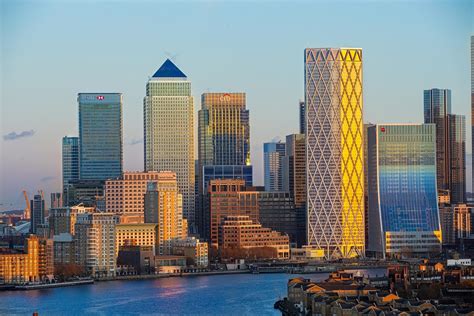 Moodys Set To Leave Canary Wharf Office Be News