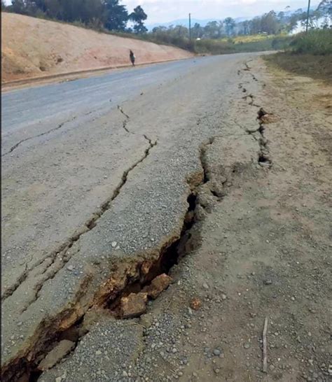 แผ่นดินไหวระดับ 7 6 เขย่าปาปัวนิวกินี เบื้องต้นพบเหยื่อดับ 3 ราย