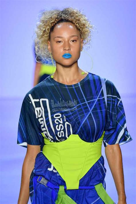 Who Is Olivia Burgess Meet Model Spotted With Josh Jackson
