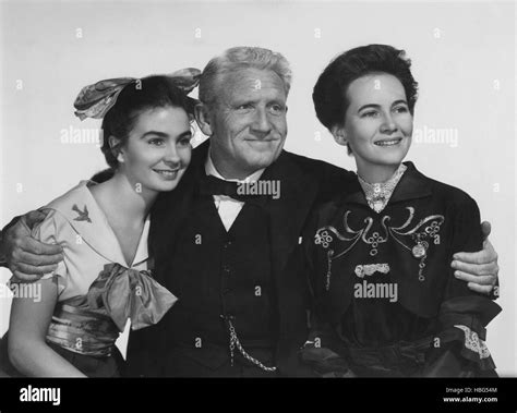 The Actress From Left Jean Simmons Spencer Tracy Teresa Wright
