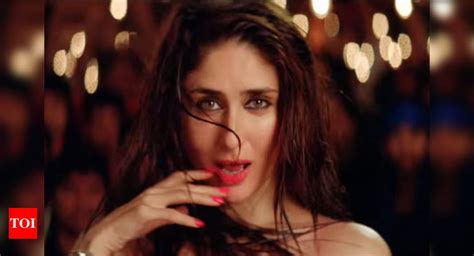 ‘mera Naam Mary Hai Song Kareena Kapoor Khan As Mary Seduces Sidharth