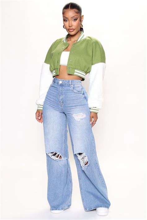 Pin De Caroll Castillo Em Outfit Vestidos Extravagantes Looks