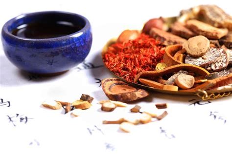长期吃他汀类药物易损害肝脏，想要降低伤害，服药时需注意这4点他汀类药物肝脏服药新浪新闻