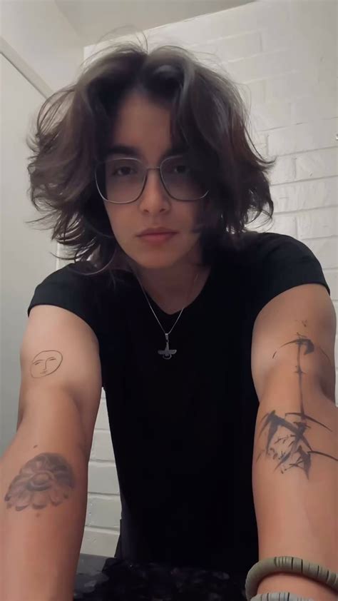 Hosein Justdevilson • Instagram Photos And Videos