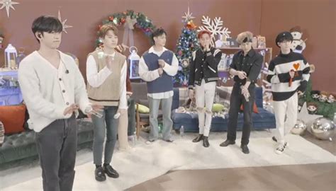 𝐆𝐎𝐓𝟕 𝐈 𝐆𝐎𝐓𝟕 𝟔𝐓𝐇 𝐅𝐀𝐍 𝐌𝐄𝐄𝐓𝐈𝐍𝐆 𝐎𝐍𝐂𝐄 𝐔𝐏𝐎𝐍 𝐀 𝐓𝐈𝐌𝐄 우리가 사랑했던 그 겨울 Coat Fashion Lab coat