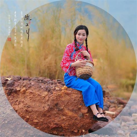 小妹妹 很漂亮紅花開在蘆花盪 每日頭條