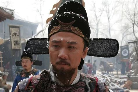 《大明王朝1566》与《明朝那些事儿》，哪一部更接近真实的历史？ 知乎